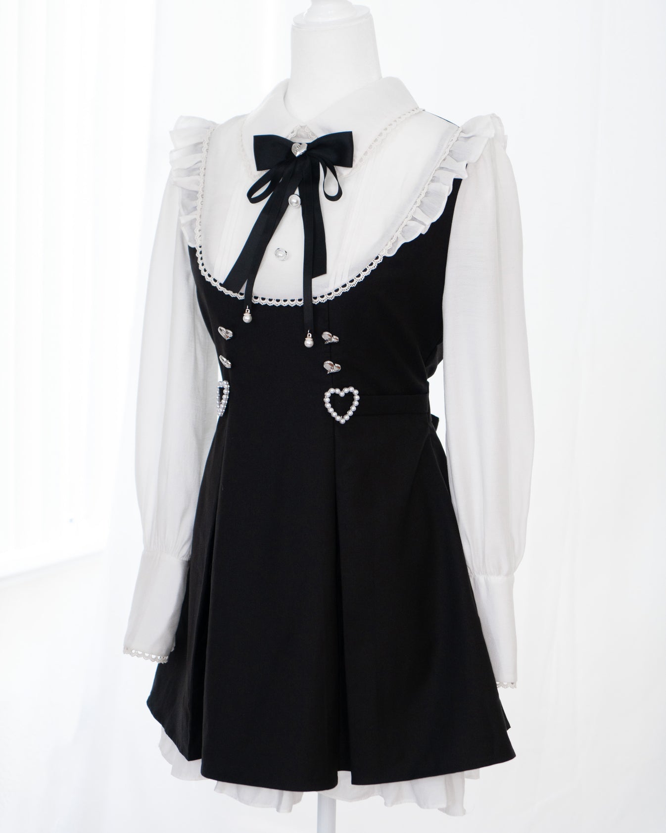 【Amu】"Amu" dress in 2 colors by HoneyPepperIX